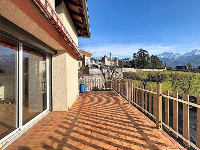 Maison à vendre - Saint-Nazaire-les-Eymes - 5 pièces - 3 chambres