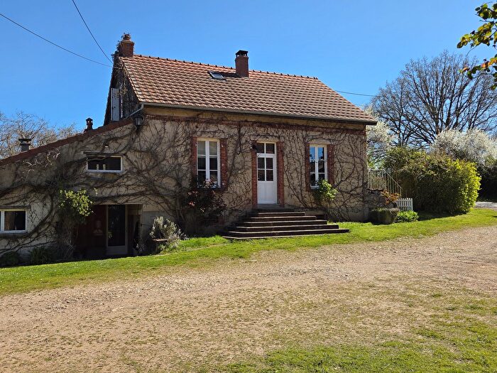 Maison à vendre - Maillet - 7 pièces - 4 chambres