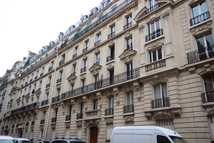 Appartement à louer - Courcelles-Wagram, Paris ème arrondissement - 5 pièces - 3 chambres