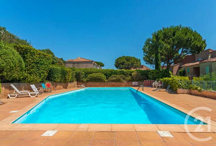 Appartement à vendre - Cavalaire-sur-Mer, Le Parc- Frais Vallon, Le Jas - 3 pièces - 2 chambres