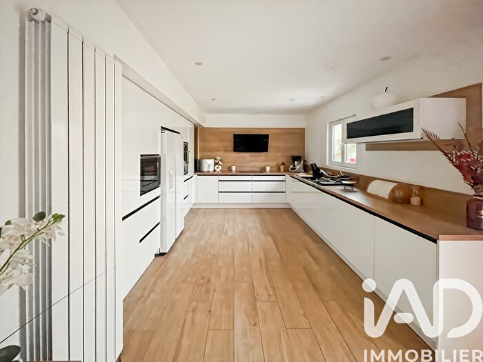 Maison à vendre - Saint-Sauveur-sur-École - 7 pièces - 5 chambres