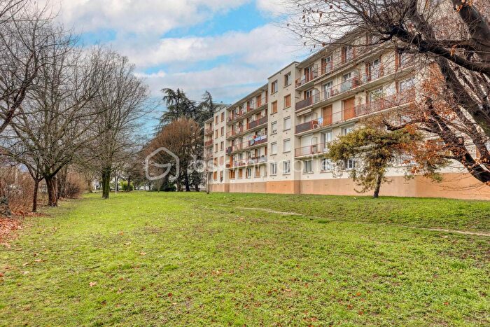 Appartement à vendre - Échirolles, Centre-ville - 4 pièces - 3 chambres