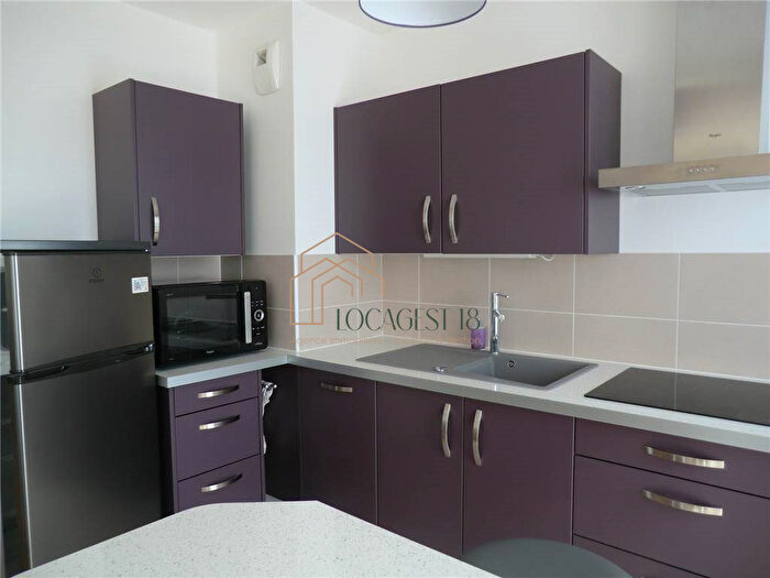 Appartement à louer - Bourges, Centre-ville, Charlet, Lahitolle, Pignoux, Sembat - 3 pièces - 2 chambres