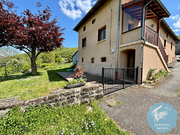 Maison à vendre - Saint-Forgeux - 6 pièces - 4 chambres