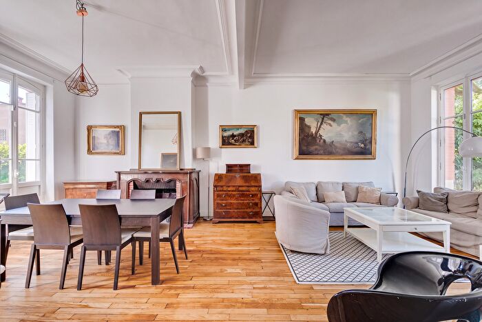 Maison 7 pièces à Toulouse, Saint-Michel, à louer
