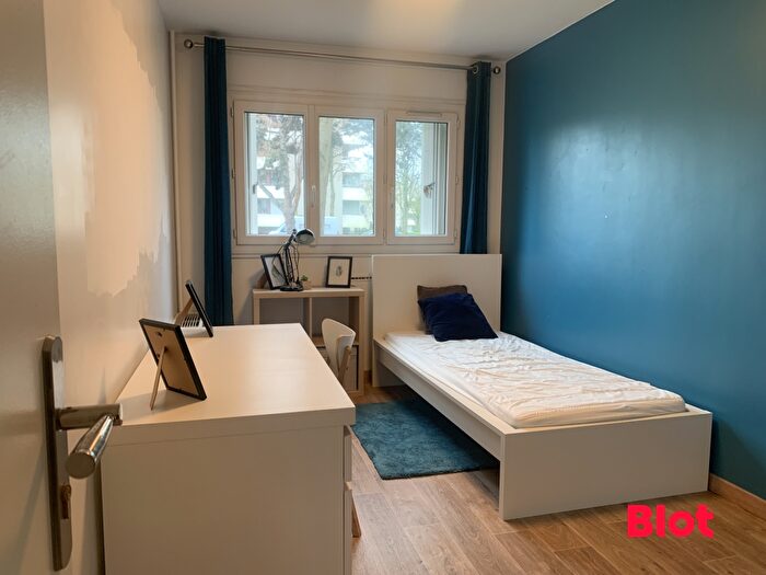 Appartement à louer - Quartiers Sud-Est, Italie - 3 pièces - 3 chambres