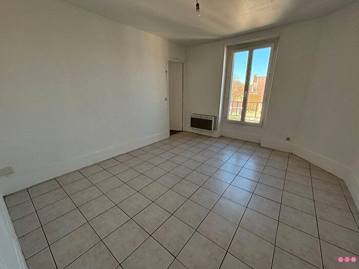 Appartement 2 pièces à Nord, Parmain, à louer