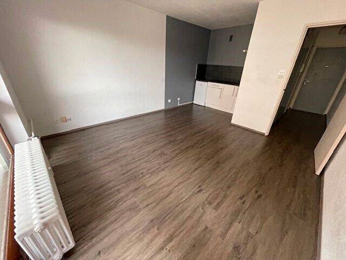 Appartement à louer - Plantières-Queuleu, Metz - 1 pièce