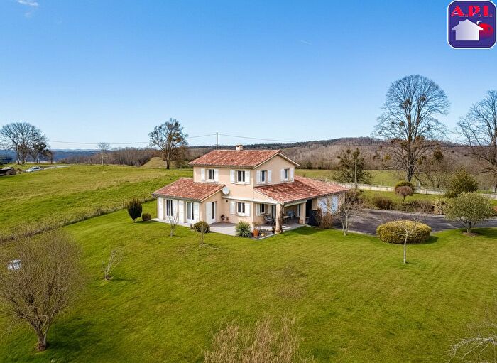 Maison à vendre - Montgauch - 6 pièces - 4 chambres