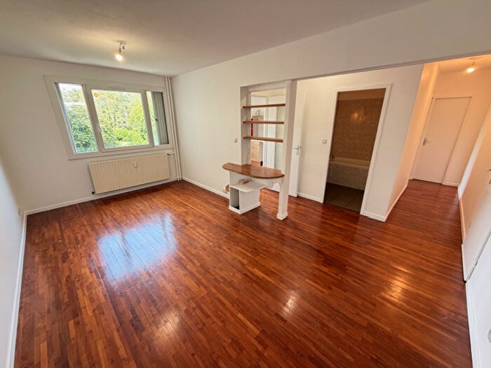 Villeurbanne, Tonkin Nord : Appartement 2 pièces à vendre