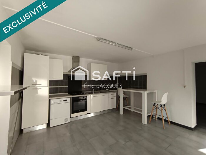 Maison à vendre - La Grand-Combe - 9 pièces - 4 chambres