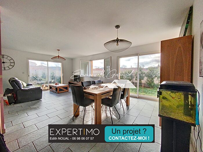 Maison à vendre - Millau, Viastels, Louga, Malhourtet, Aumières - 5 pièces - 4 chambres