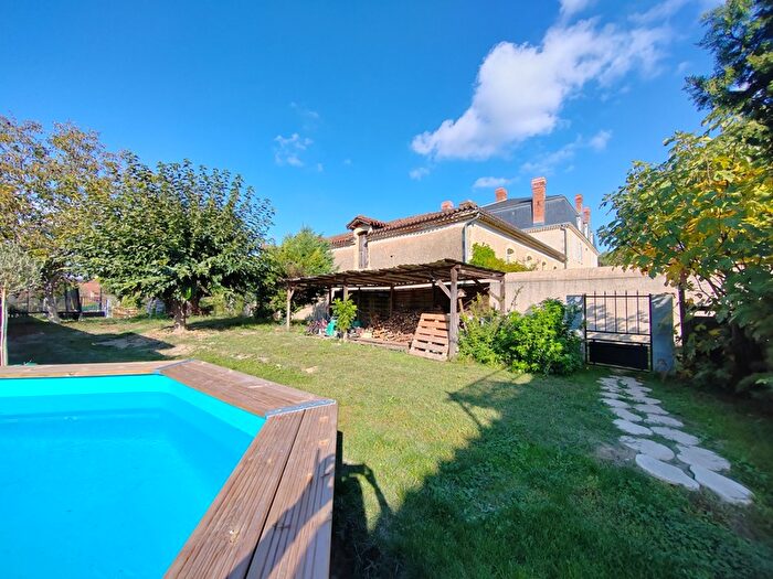 Maison à vendre - Le Brouilh-Monbert - 8 pièces - 2 chambres