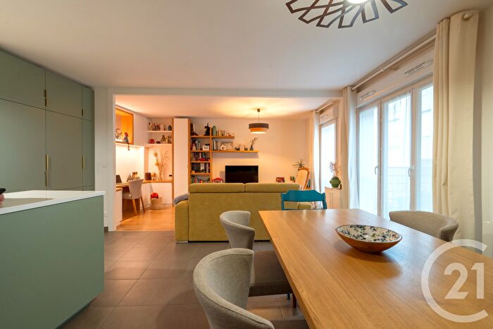 Appartement à vendre - Champs-sur-Marne, Centre-ville - 4 pièces - 2 chambres