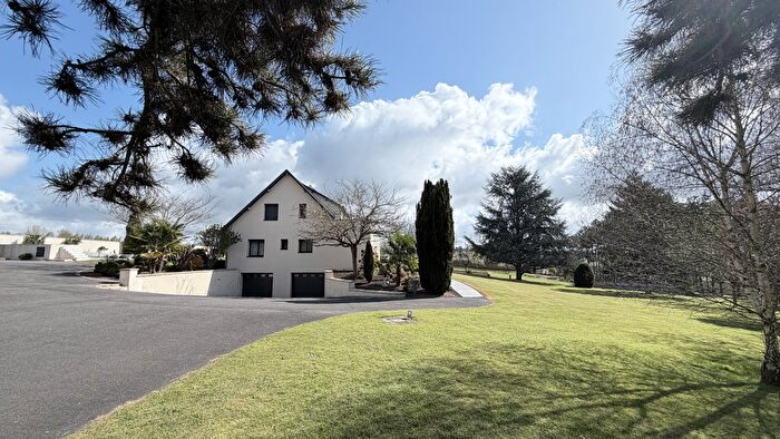 Maison à vendre - Billy - 13 pièces - 6 chambres