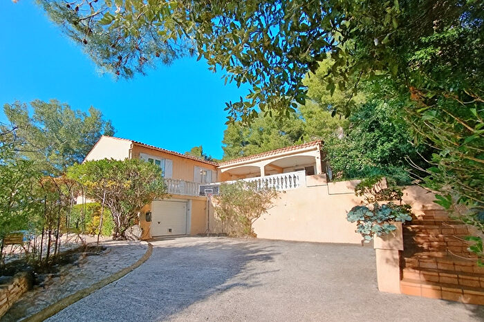 Maison à vendre - Hyères, Costebelle, Almanarre - 6 pièces - 5 chambres