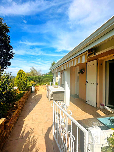 Maison à vendre - Saint-Clair-du-Rhône - 5 pièces - 2 chambres