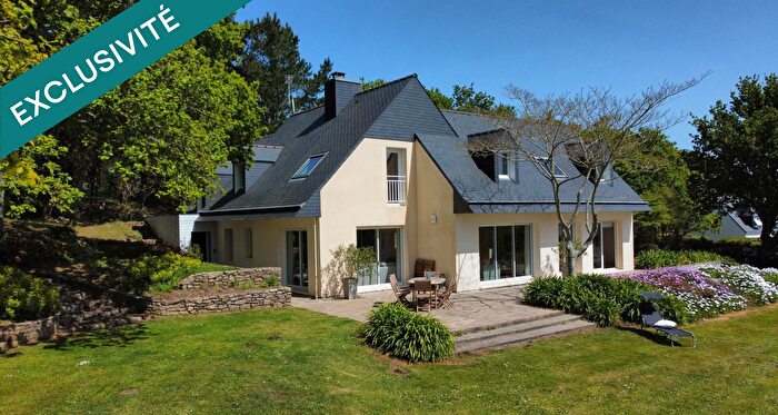 Maison 8 pièces à vendre à Beuzec-Cap-Sizun