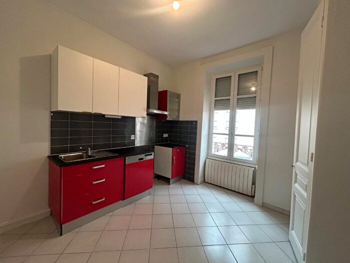 Oullins, Centre-ville : Appartement 2 pièces à louer