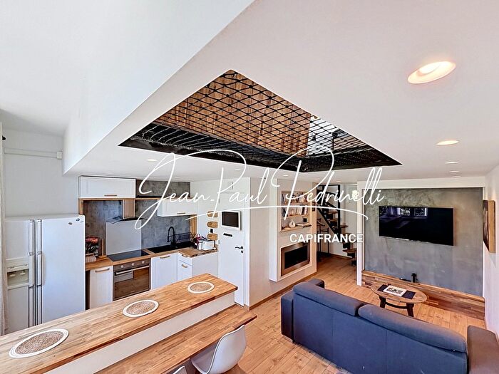 Appartement 3 pièces à vendre - Saint-Raphaël, Les Arênes