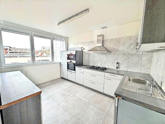 Appartement à vendre - Besançon, Saint-Claude, Torcols, Chailluz - 6 pièces - 3 chambres