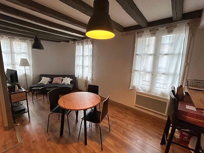 Appartement à louer - Poitiers, Centre-ville - 2 pièces - 1 chambre