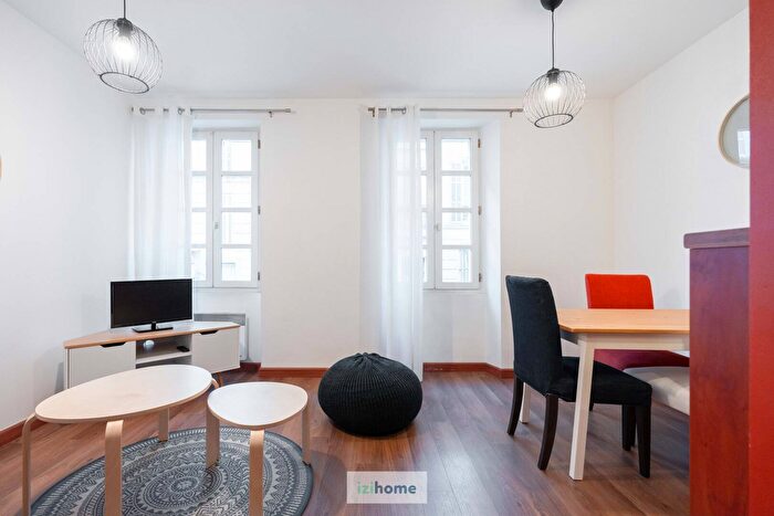 Appartement à louer - Le Camas, Marseille ème arrondissement - 2 pièces - 1 chambre