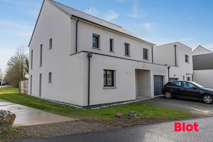 Maison à vendre - Le Rheu - 7 pièces - 5 chambres