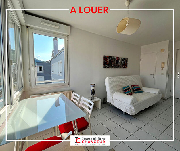 Voiron, Centre-ville, Gare - Appartement 1 pièce à louer