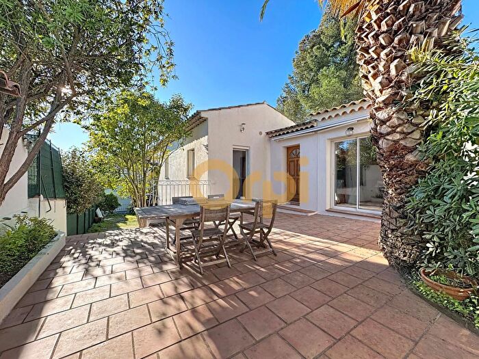 Maison à vendre - Saint-Raphaël, Boulouris - 5 pièces - 3 chambres