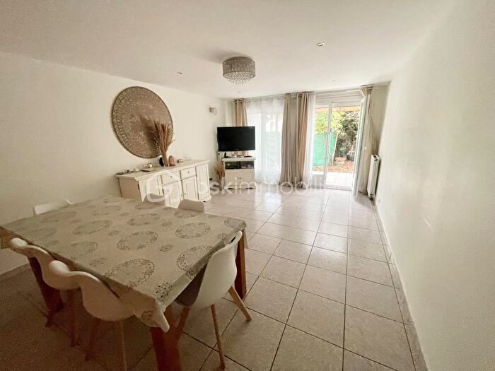 Maison à vendre - Roissy-en-Brie, Arpents, Etang, Vignes - 6 pièces - 5 chambres