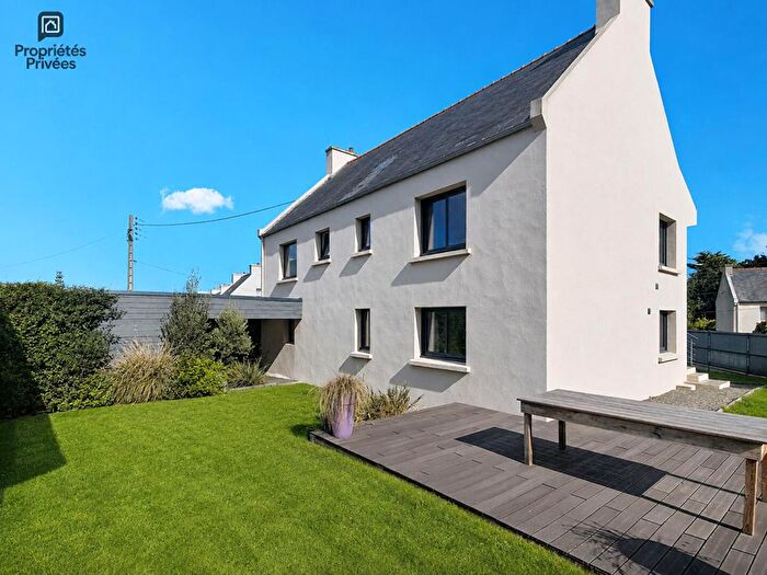 Saint-Martin-des-Champs : Maison 7 pièces à vendre