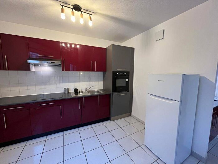 Appartement 2 pièces à Champ de Mars-Bussatte-Victor Hugo, Angoulême, à louer