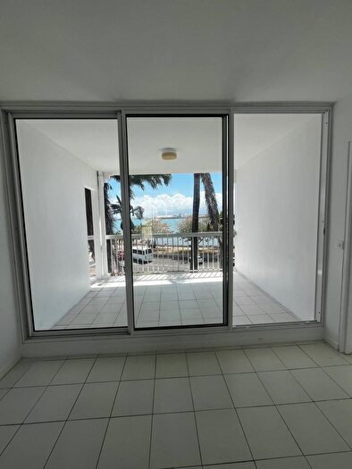 Appartement à louer - Pointe-à-Pitre - 4 pièces - 3 chambres