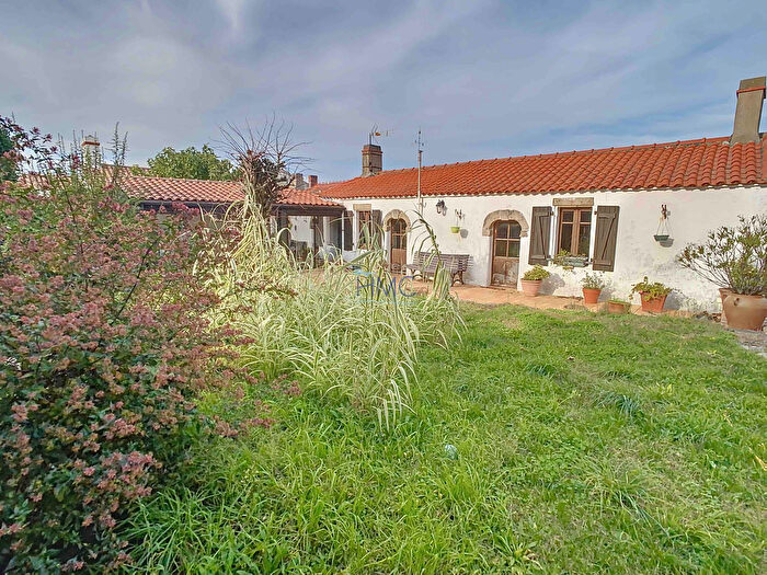 Maison à vendre - La Guérinière - 6 pièces - 4 chambres