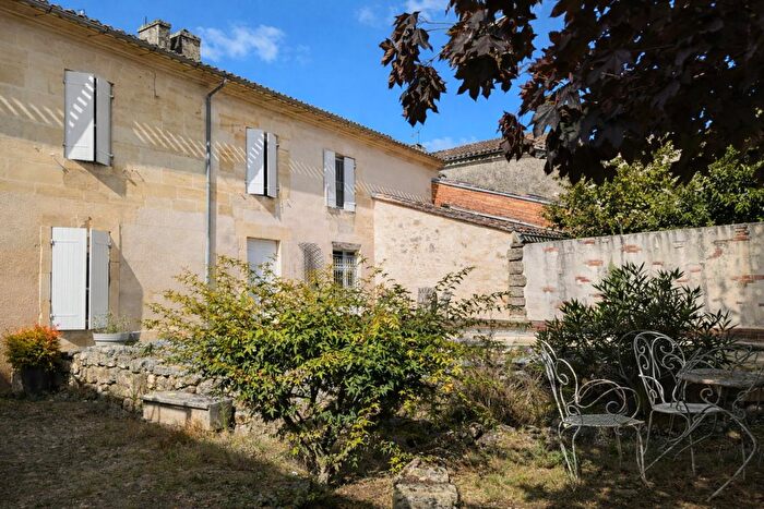 Maison à vendre - Saint-Germain-du-Puch - 11 pièces - 5 chambres