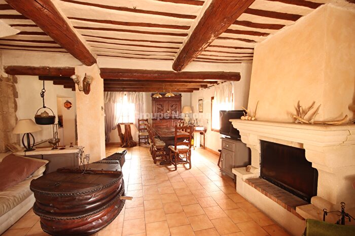 Maisons à vendre et appartements à louer - 1