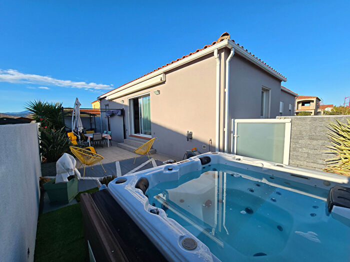 Maison à vendre - Brouilla - 5 pièces - 3 chambres