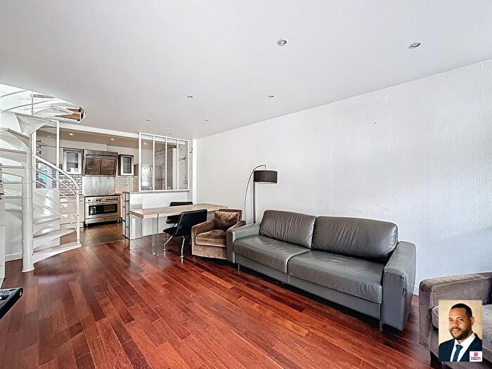 Maison à vendre - Les Lilas, Bruyères, Chassagnolle - 3 pièces - 2 chambres