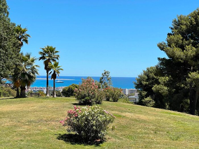 Appartement 3 pièces à vendre - Cagnes-sur-Mer, Saint-Véran, Le Loup