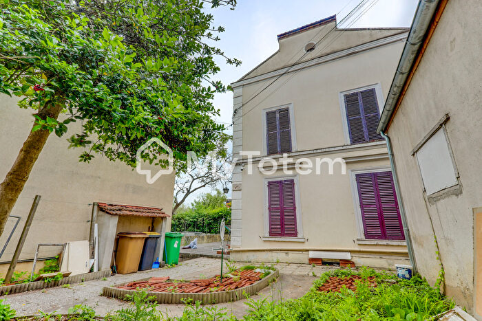 Maison à vendre - Vitry-sur-Seine, Plateau - 10 pièces - 7 chambres