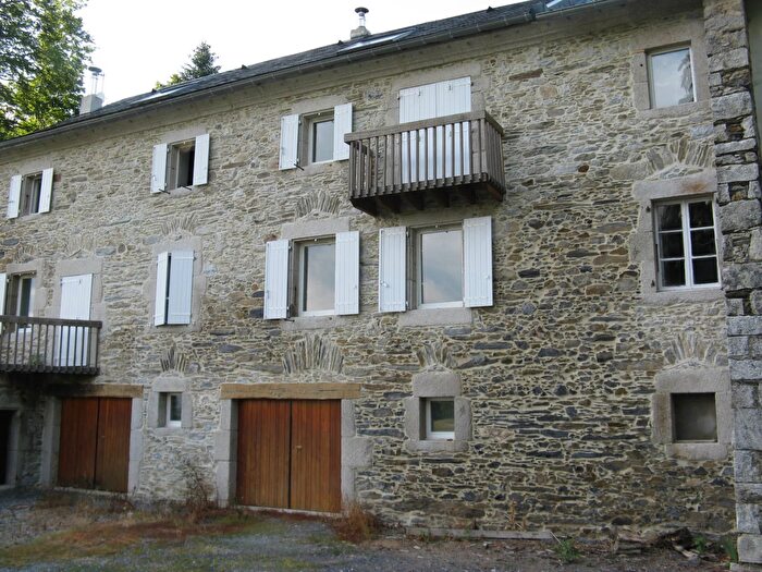 Appartement 4 pièces à louer à Cambounès