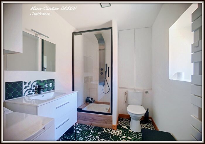 Sainte-Gemme : Maison 2 pièces à vendre