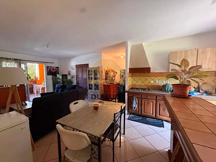 Létang-Salé : Appartement 4 pièces à vendre