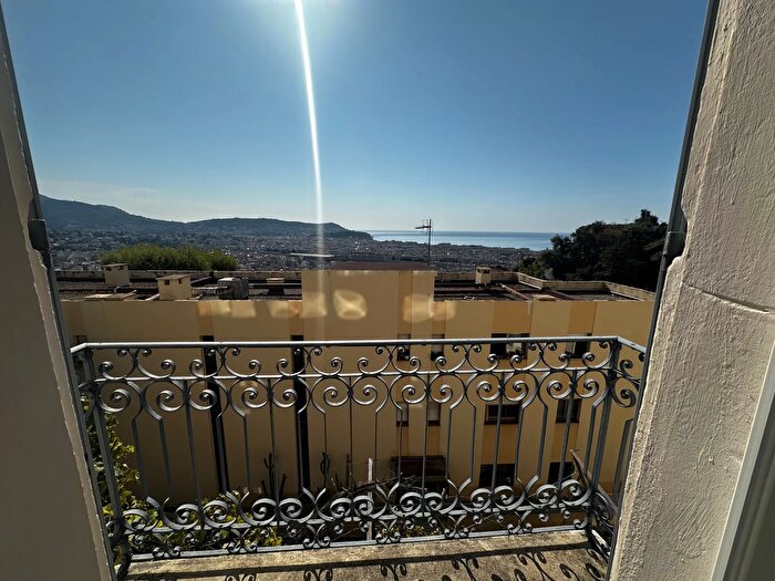 Appartement 3 pièces à Nice, Saint-Philippe, Estienne d'Orves, à vendre