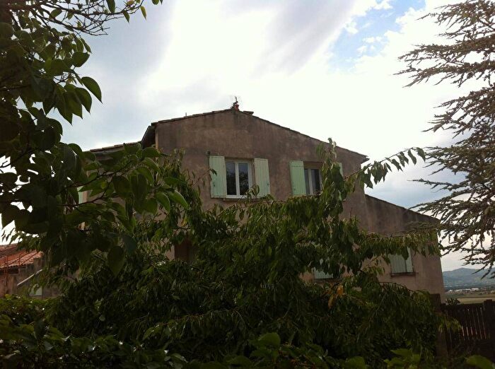 Appartement à louer - Vinon-sur-Verdon - 3 pièces - 2 chambres