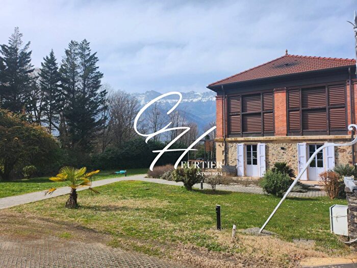 Appartement à louer - Tencin - 4 pièces - 2 chambres