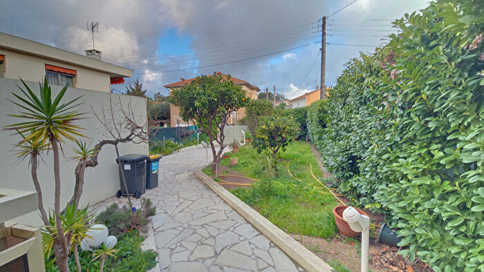 Maison à vendre - Cannes, Petit Juas - 5 pièces - 3 chambres