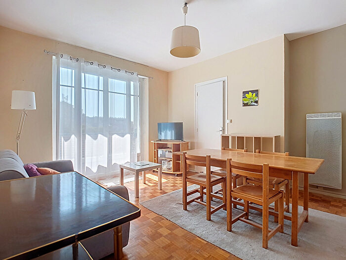 Appartement à louer - Pau, Pau Nord - 2 pièces - 1 chambre