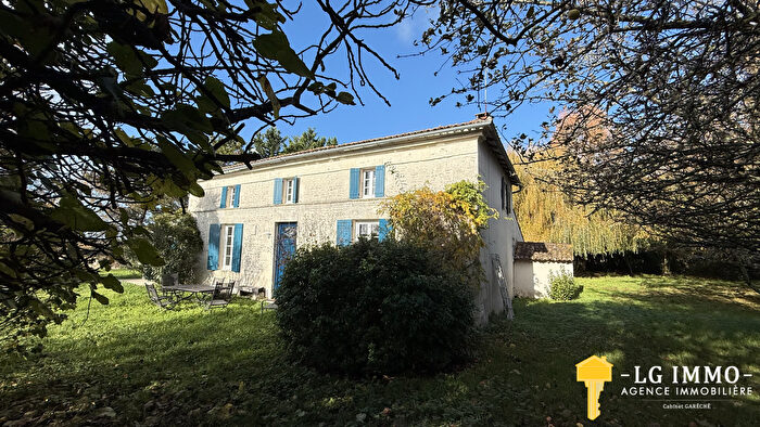 Maison à vendre - Mortagne-sur-Gironde - 8 pièces - 5 chambres
